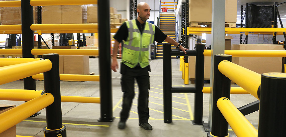 Pedestrian Sliding Safety Gate for Walkway Crossings | A-SAFE